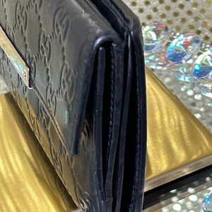 Gucci | Bags | Gucci Black Embossed Leather Clutchwallet Approx 75 X 4 ...
